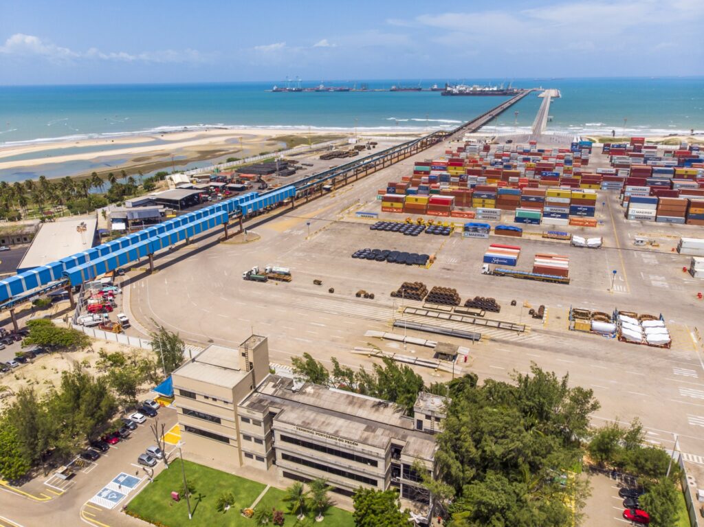Com diversificação de cargas, Porto do Pecém passa, pela primeira vez ...